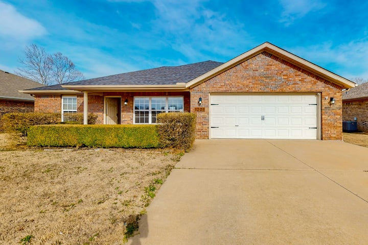 3br Brick Charmer With An Enclosed Yard - Dogs Ok - Bentonville