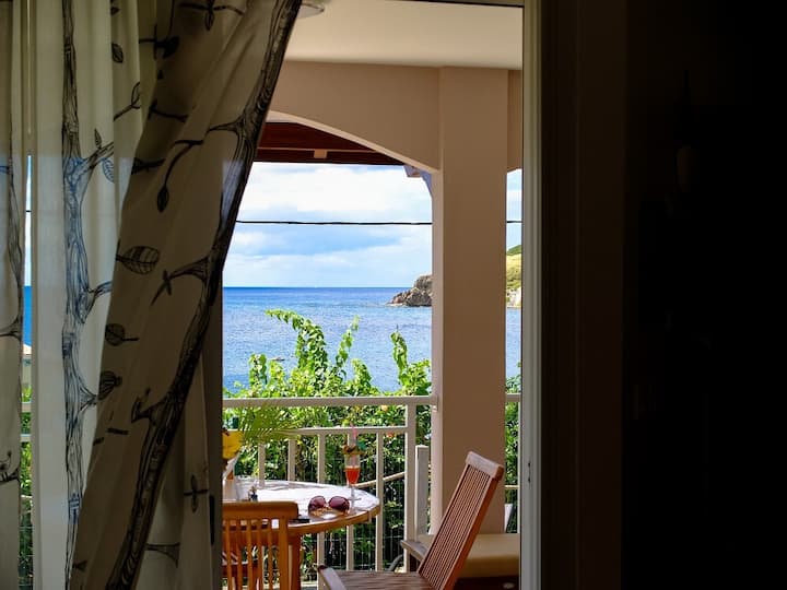 Belles Villas Dans Jolie Résidence En Bord De Mer - Martinique