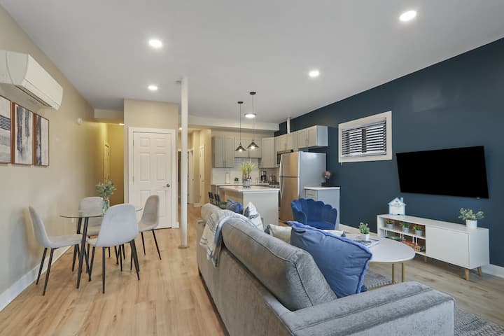 Stylish 2br | A+ Location, Parking, Laundry, Desk - Wheaton