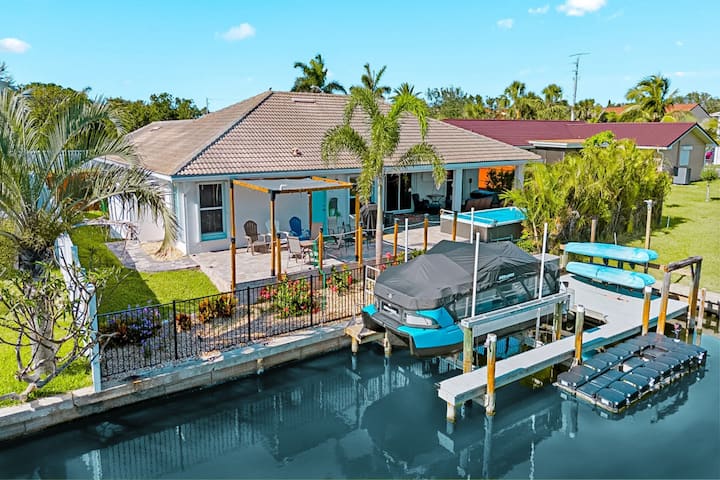 Waterfront Home W/ Pool & Swim Spa On The River! - Cocoa Beach, FL