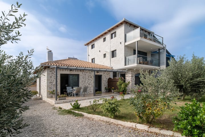 Villa With Garden View 2 - Lefkada