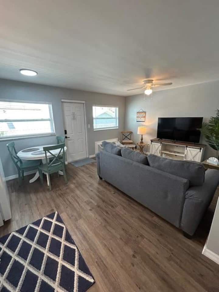 1 Bedroom Condo With Waterview Balcony 7 - Matlacha, FL