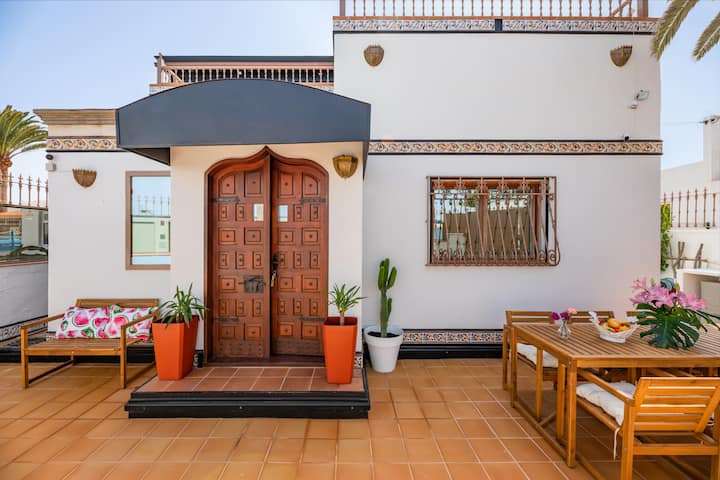 Family Villa Bay · Walk To Beach & Centre - Corralejo