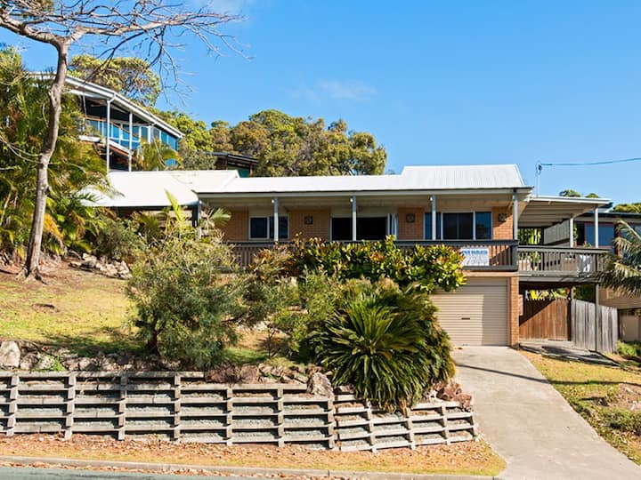 Cylinder Sands | 3 Bedroom, 2 Bathroom, Sleeps 6 - Point Lookout