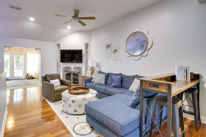 Ocean Springs Home W/ Fire Pit & Game Room! - Biloxi, MS