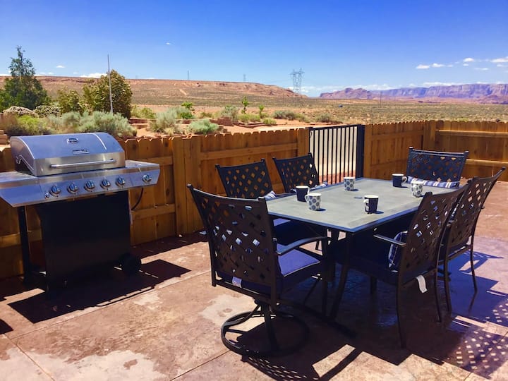 ~View~last Minute Deals For Two Couples~pets, Too! - Vermilion Cliffs National Monument