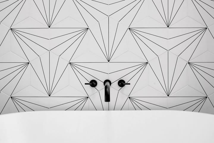 Bungalow W/ Hot Tub And Fp - Fredericksburg, TX