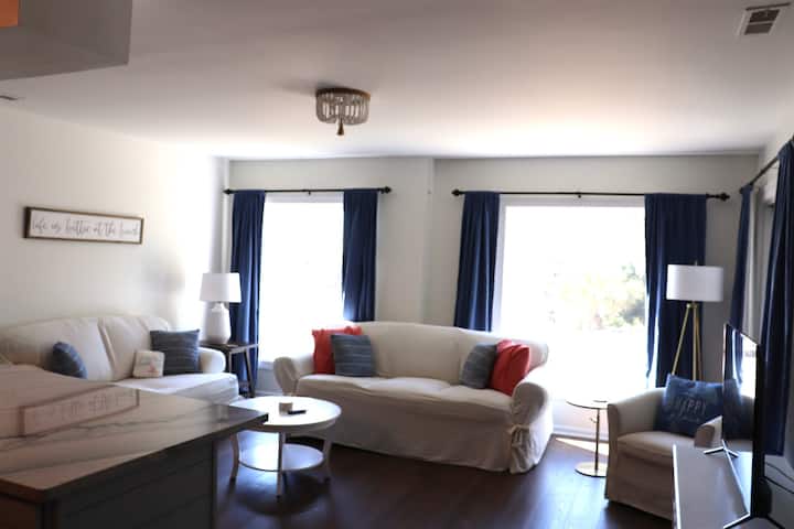 Relax & Recharge At Pebble Beach B101 - 翡翠島