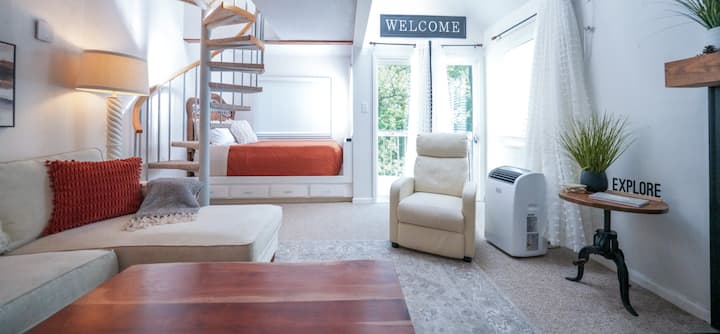 Top 3rd Floor Loft | Resort Access | No Elevator - Gallitzin State Forest, Windber