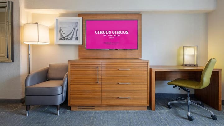 Two Queen Room - 2 Beds - Reno, NV