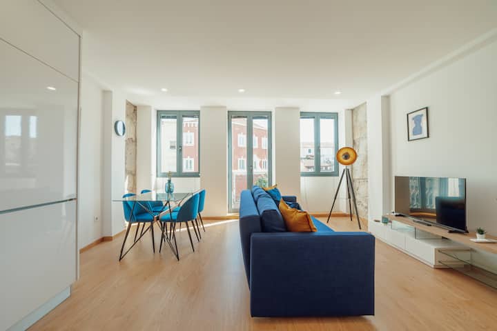 Modern & Stylish Apartment I By Vacationy - Valbom