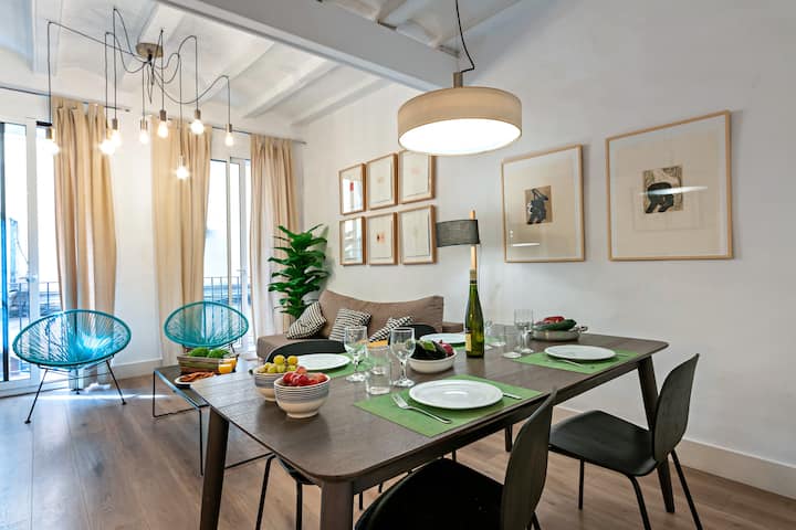 Cozy Apartment In Downtown Barcelona - Barcelona