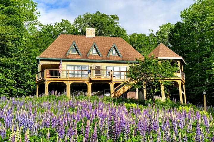 Dog-friendly 3br Chalet With Stellar View & Gazebo - Greenville, ME