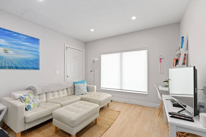 Furnished 1br - Walk To The Beach Or Downtown! - Cocoa Beach, FL