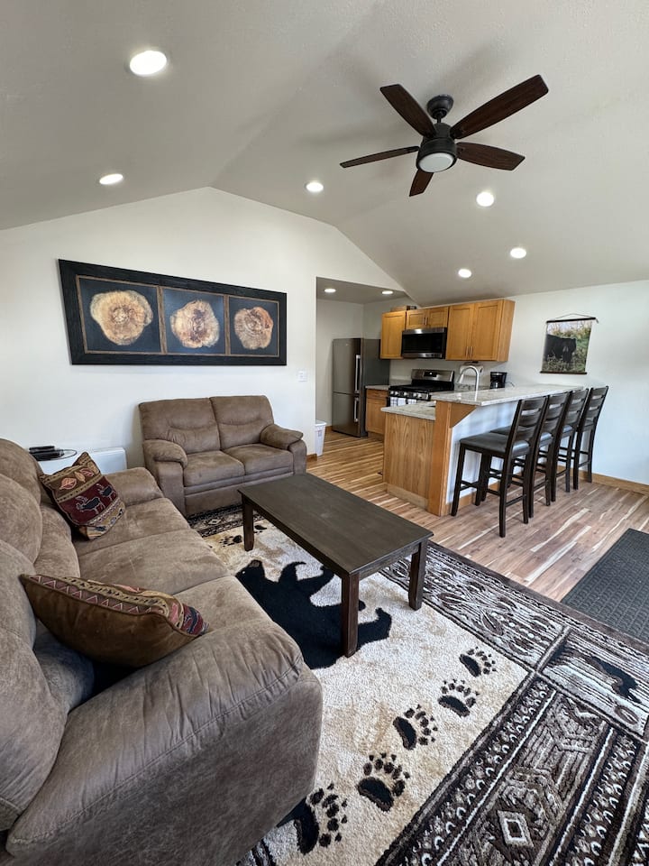 Grizzly Ridge - Kenai River Cabin - Cooper Landing, AK