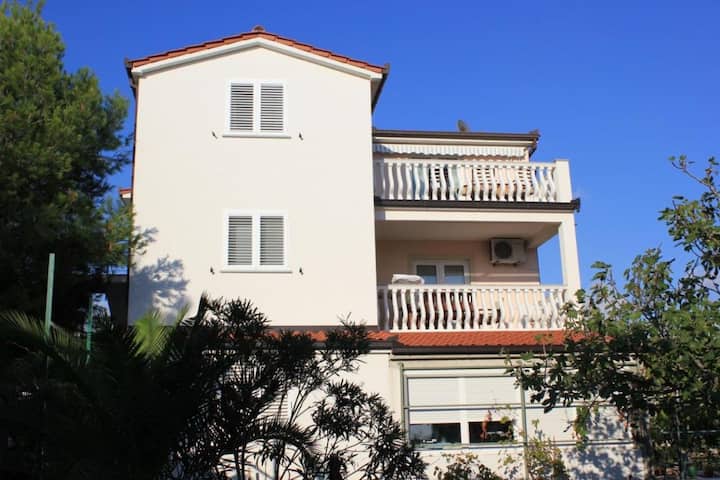 Apartment 5148-4 For 5 Pers. In Rogoznica - Rogoznica