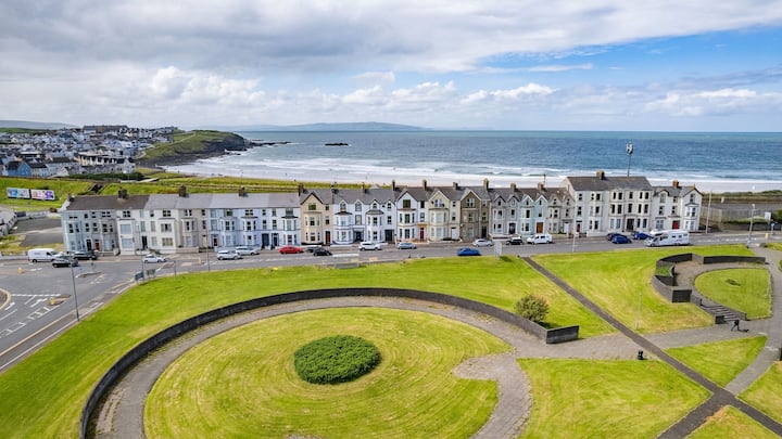 Spacious Bright Apt Walk To The Beach - Portrush
