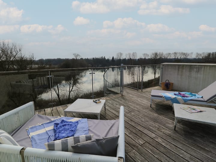 The Skydeck - Somerford Keynes