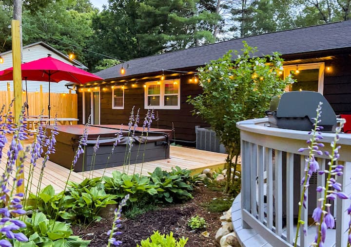 Luxury Mountain Retreat With Hot Tub And Fire Pit - アシュビル, NC