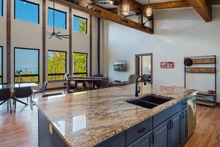 Mountain Modern Retreat | Sleeps 6 | Pet Friendly - Shepherd Lake, ID