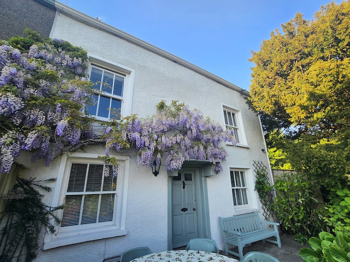 Bridge End Cottage - Newby Bridge