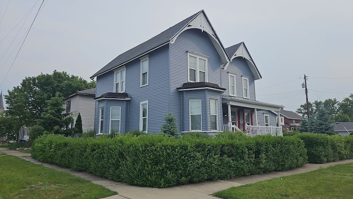 5bed, Sleeps 16, Close To The Beach, Downtown - Michigan City, IN
