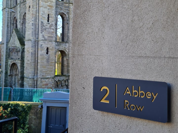 2 Abbey Row - Kelso