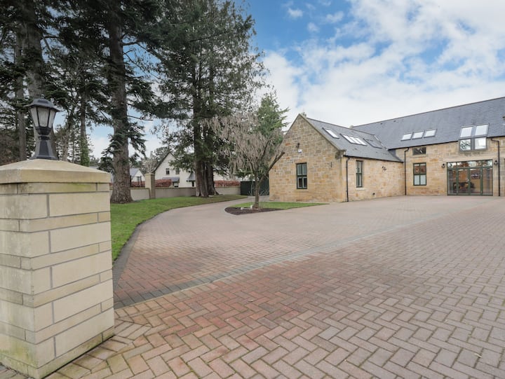 1 The Coach House - Elgin