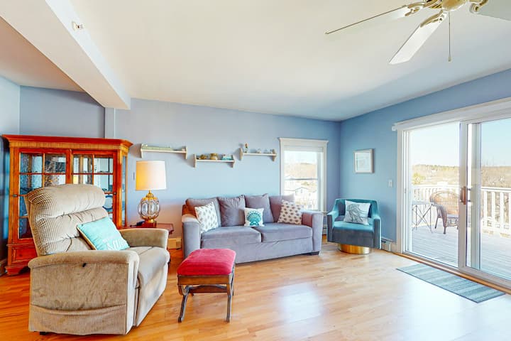 Oceanview 1br - Walk To Town, Beach & Lighthouse - Ogunquit, ME