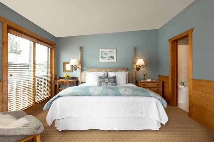 Near Yellowstone | Free Breakfast + Sauna & Gym - Jackson, WY