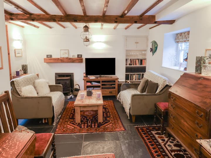 Naunton Cottage - Lyme Regis