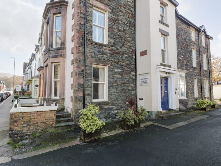 Carlton House Apartment 1 - Borrowdale