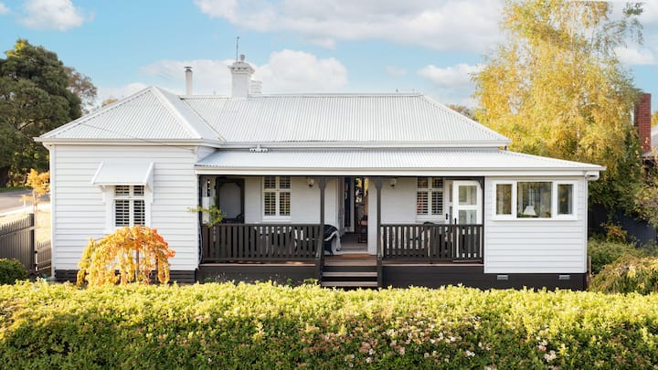 Newman House - Daylesford