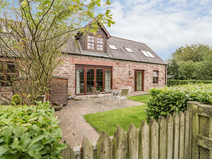 Nantusi Cottage - Forfar