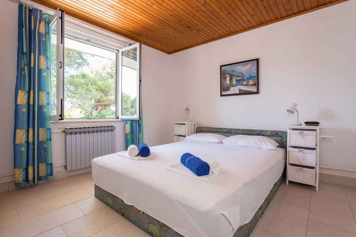 Holiday Apartment Beach At 100 M - Mali Lošinj