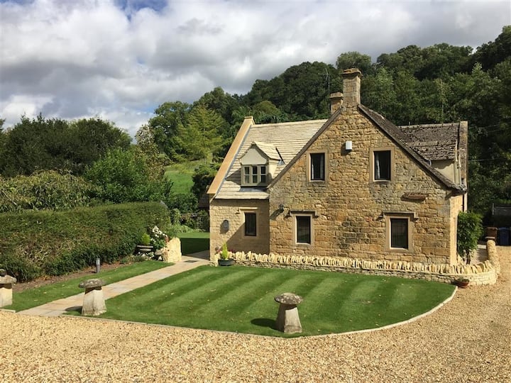 Tumbledown - Winchcombe