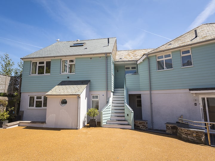 3 Church Hill House - Salcombe