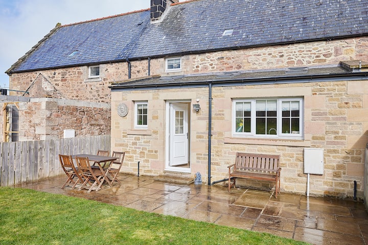 Host & Stay | Melody's Cottage - Bamburgh