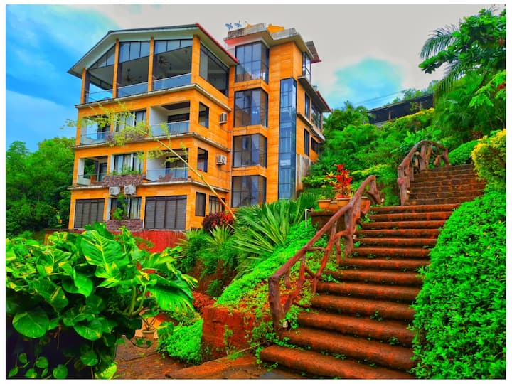 Club Suites (Ocean View) - Gokarna