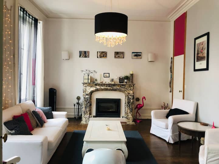Maison De Caractère-4chb-centre Ville-wifi-jardin - Châteauroux