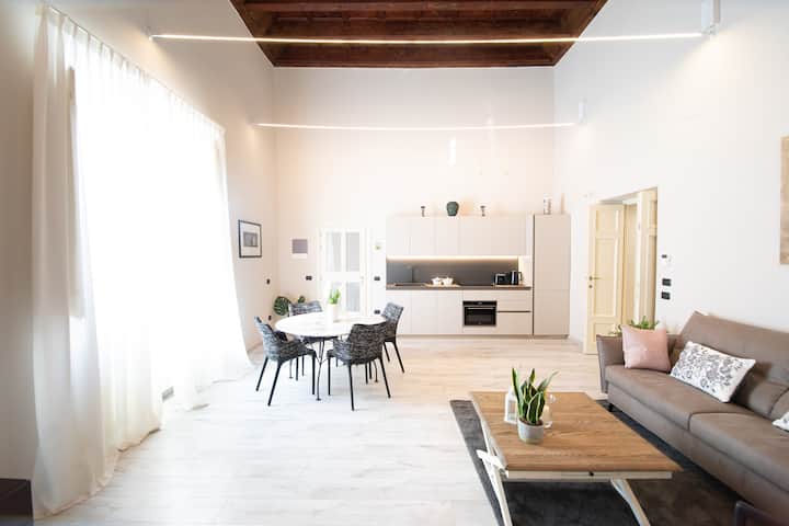 Venus Luxury Apartment In Center Town - Lucca
