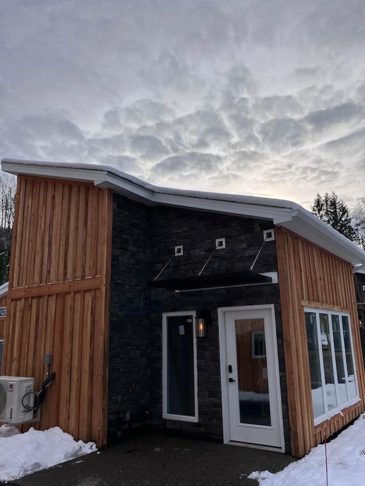 Zermatt Loft - Salamanca, NY