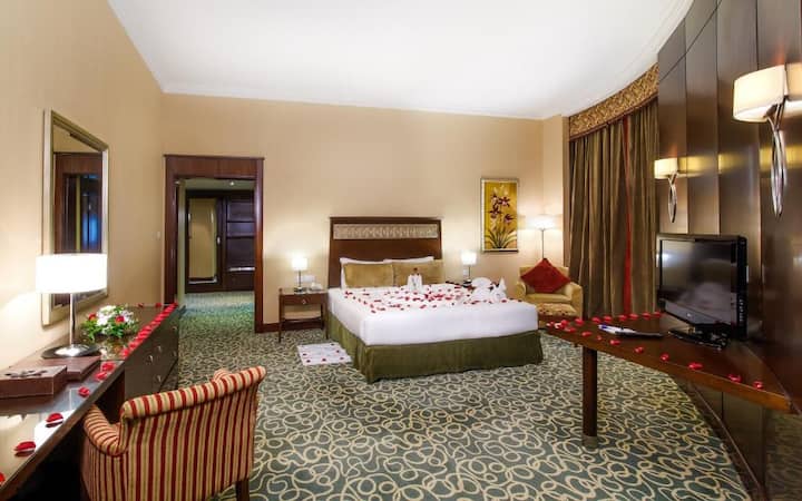 Deluxe Room Near Cady Royal Medical Center - Fujairah