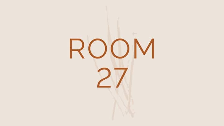 Spacious, Beach-side Studio Queen Room - Bridgeport