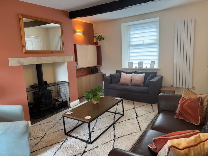 Calm Oasis Honley : Dogs Welcome, Relax & Recharge - Huddersfield