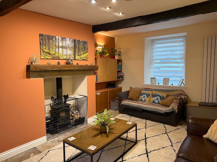 Calm Oasis Honley : Dogs Welcome, Relax & Recharge - Holmfirth