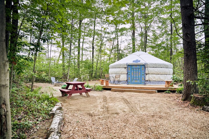 Blue Large Yurt At Hammond Hill - Ottawa