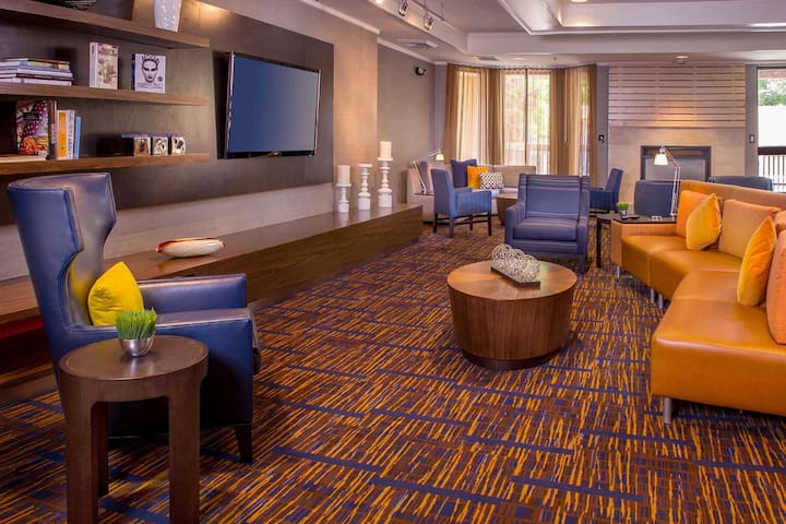 Best Place To Unwind! 4 Pet-friendly Units, Pool! - Durham, NC