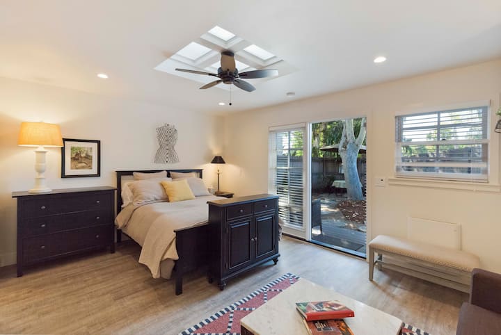 Cozy Seashore Studio Near Torrey Pines Beach - Pacific Highlands Ranch - San Diego