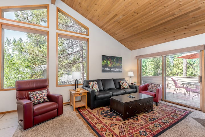 Shag21 - Dog Friendly, Hot Tub, A/c, Cornhole - Sunriver, OR